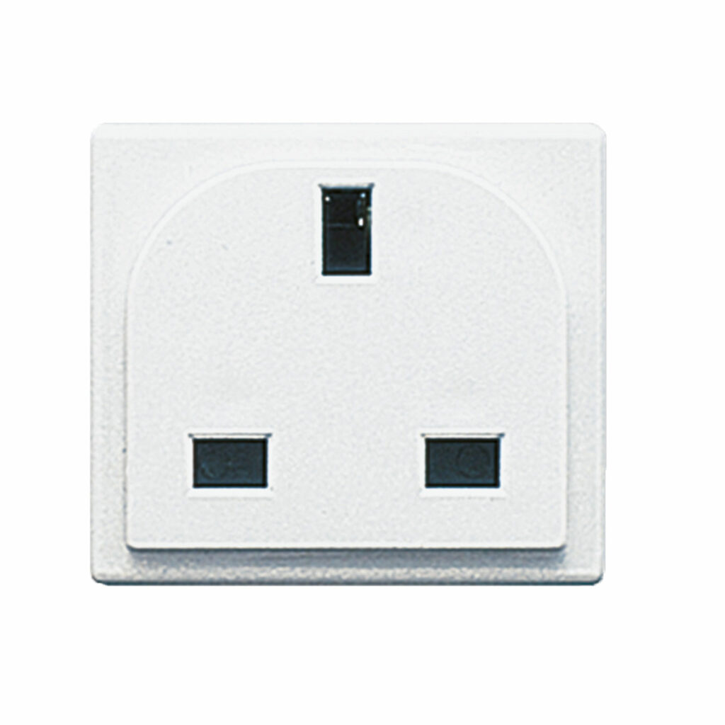 45B97TS - British standard socket outlet BS1363 2P+E 13A 250V ...